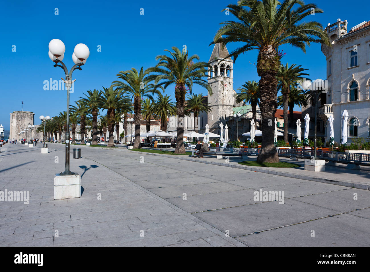 Riva promenade and palazzo, historic centre of Trogir, UNESCO World ...