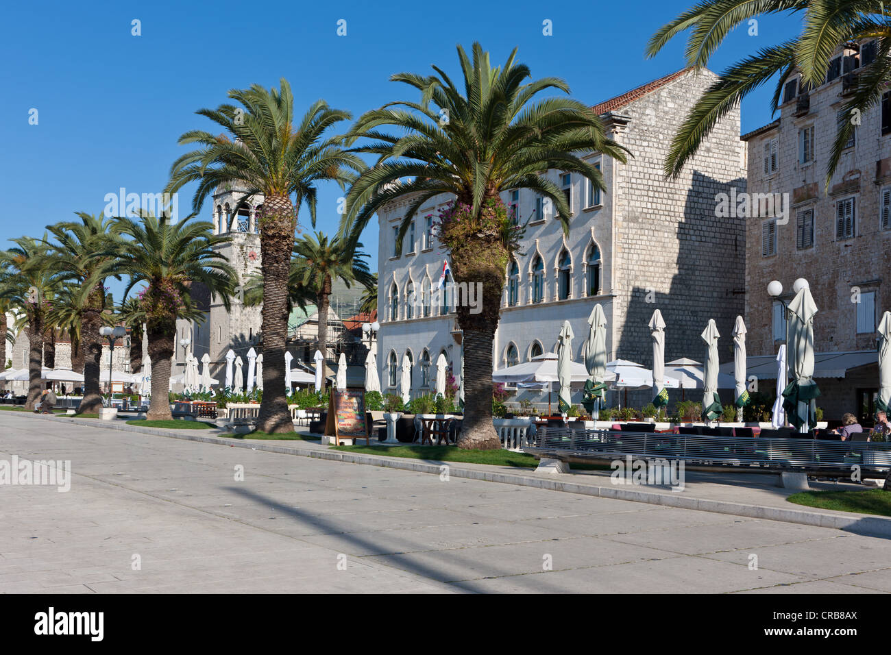 Riva promenade and palazzo, historic centre of Trogir, UNESCO World ...