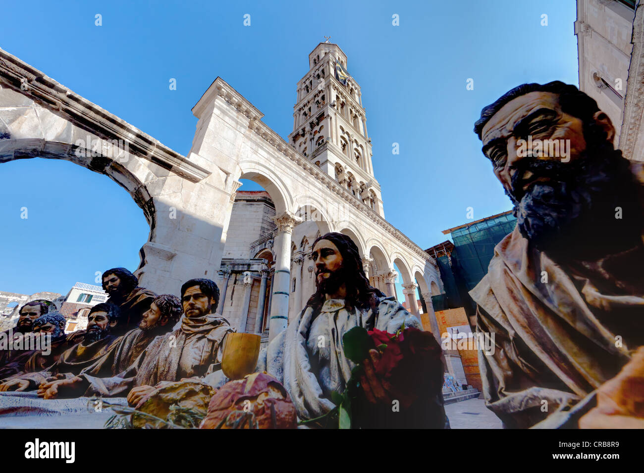 Statues of the 12 apostles hi-res stock photography and images - Alamy