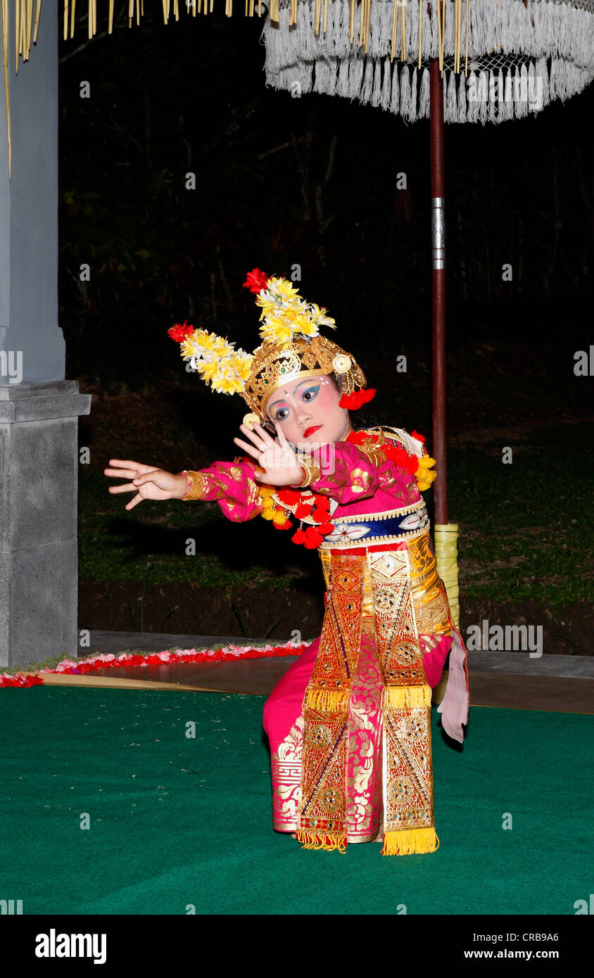 Indonesia model hi-res stock photography and images - Alamy