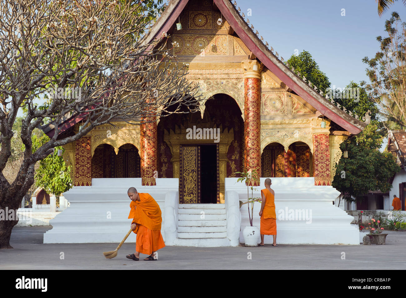 Building temples in laos hi-res stock photography and images - Alamy