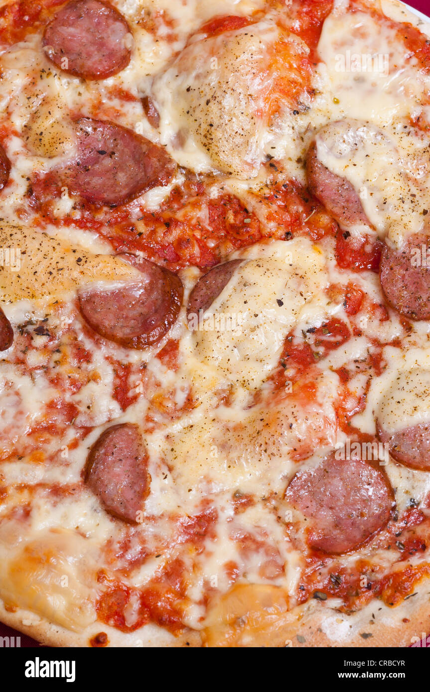 Margerita pizza hi-res stock photography and images - Alamy