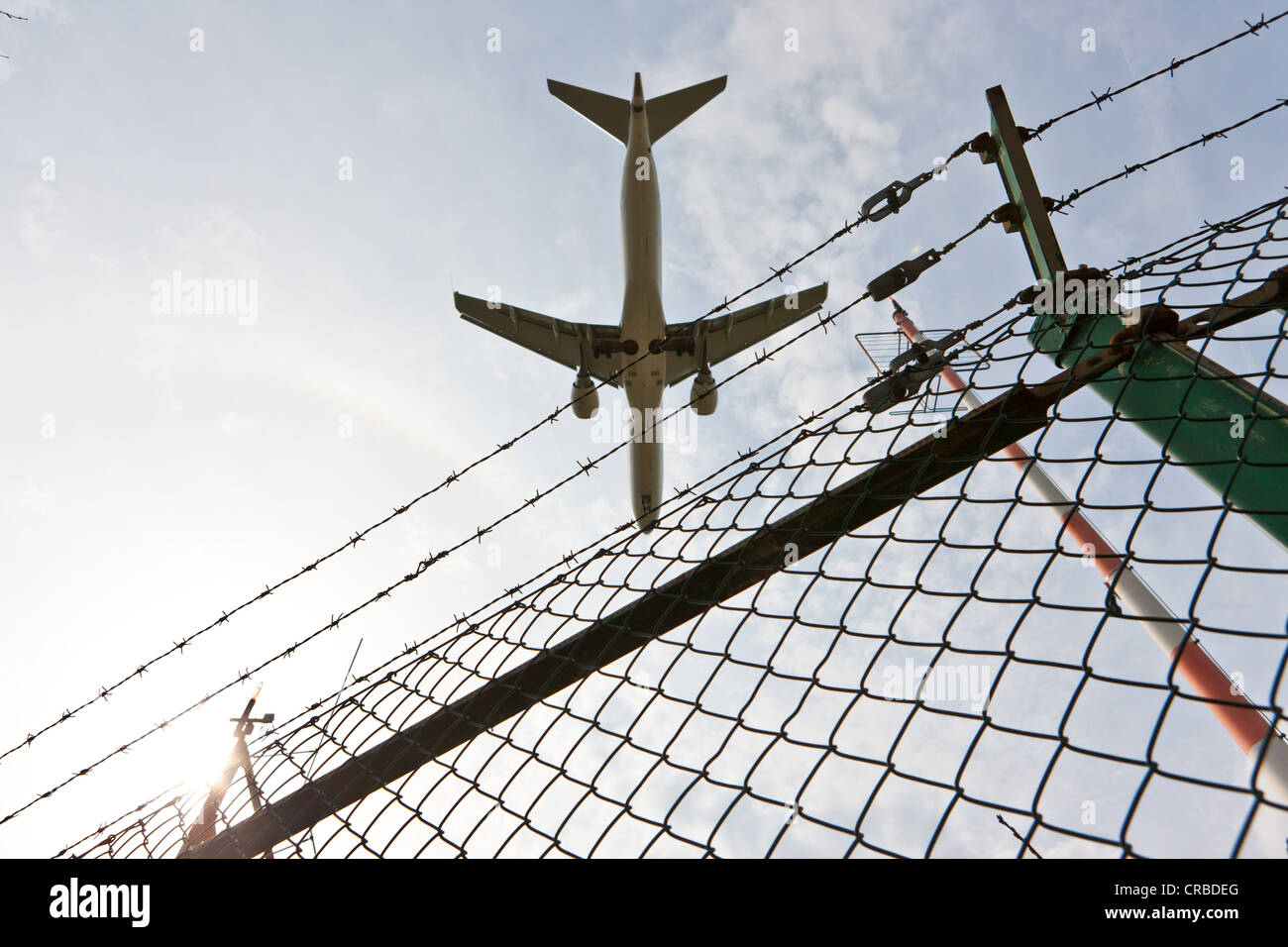Flying v plane hi-res stock photography and images - Alamy