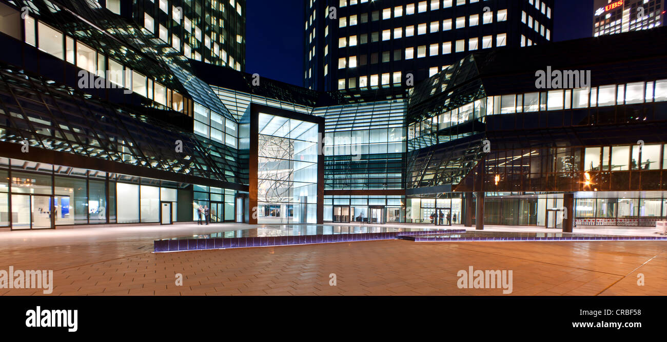 New ways of banking hi-res stock photography and images - Alamy