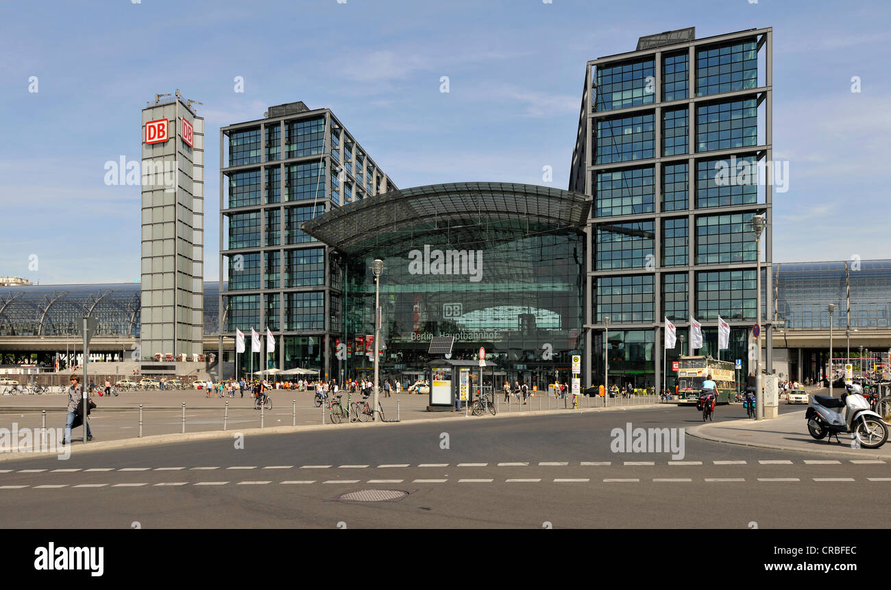 Berlin central district hi-res stock photography and images - Alamy