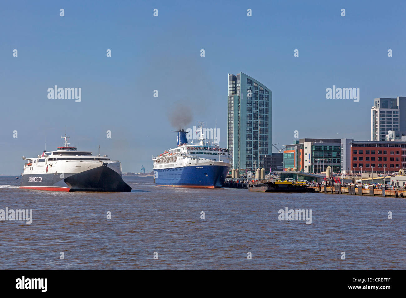 Cruise ship river countess hi-res stock photography and images - Alamy
