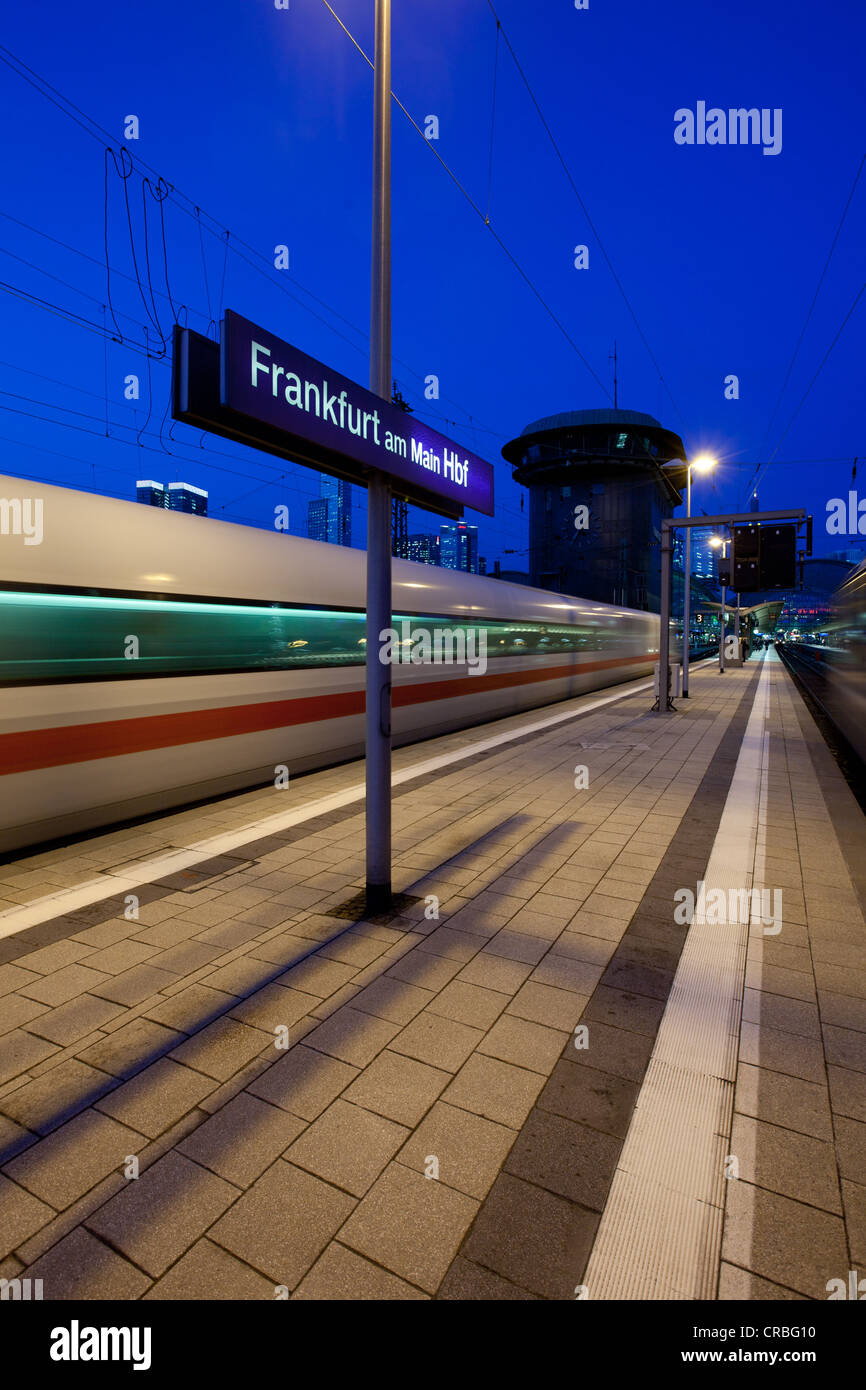 Intercity-Express, ICE train arriving at the main station, Frankfurt am ...
