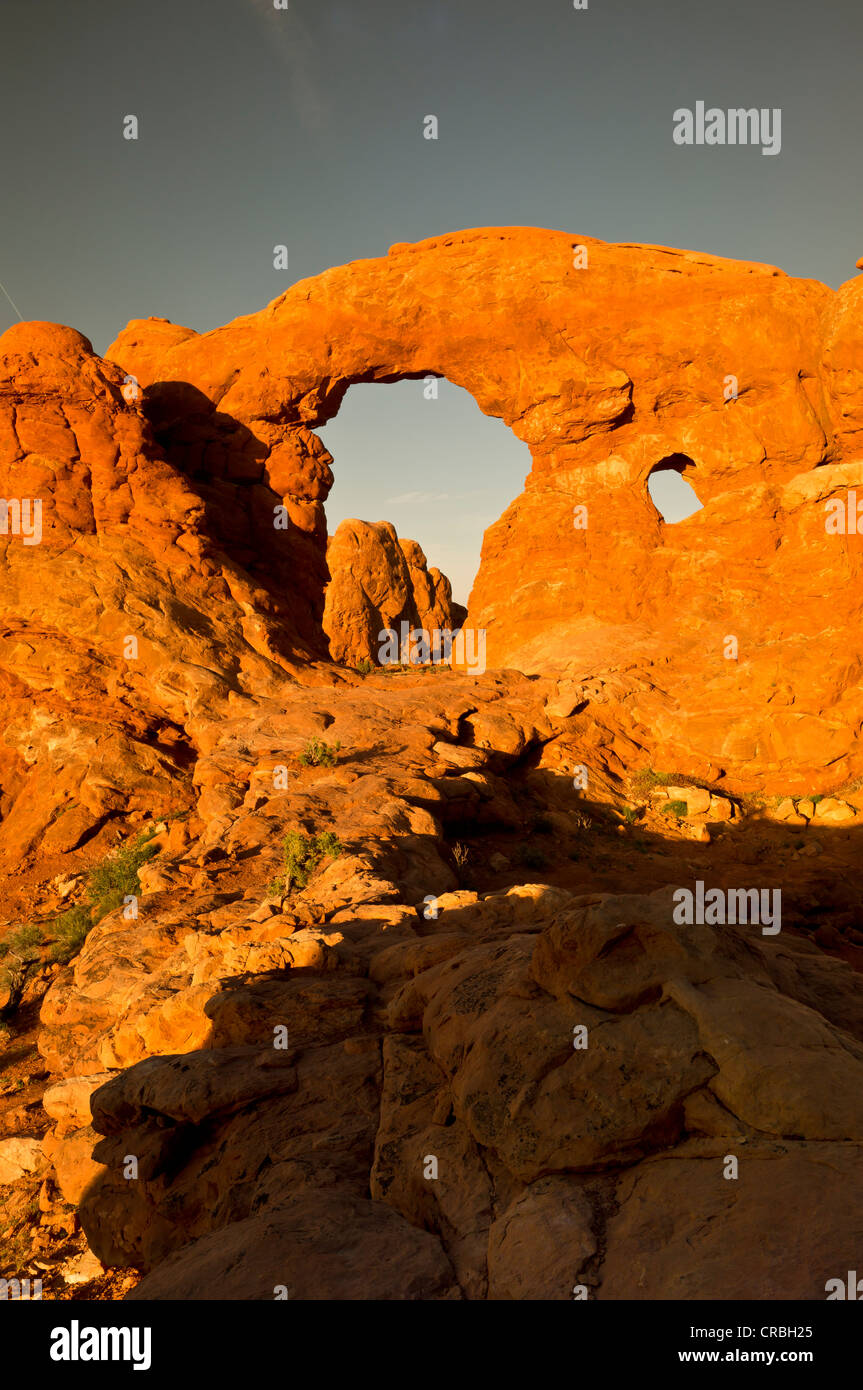 Turret Arch, natural arch, The Windows Section, Arches National Park ...