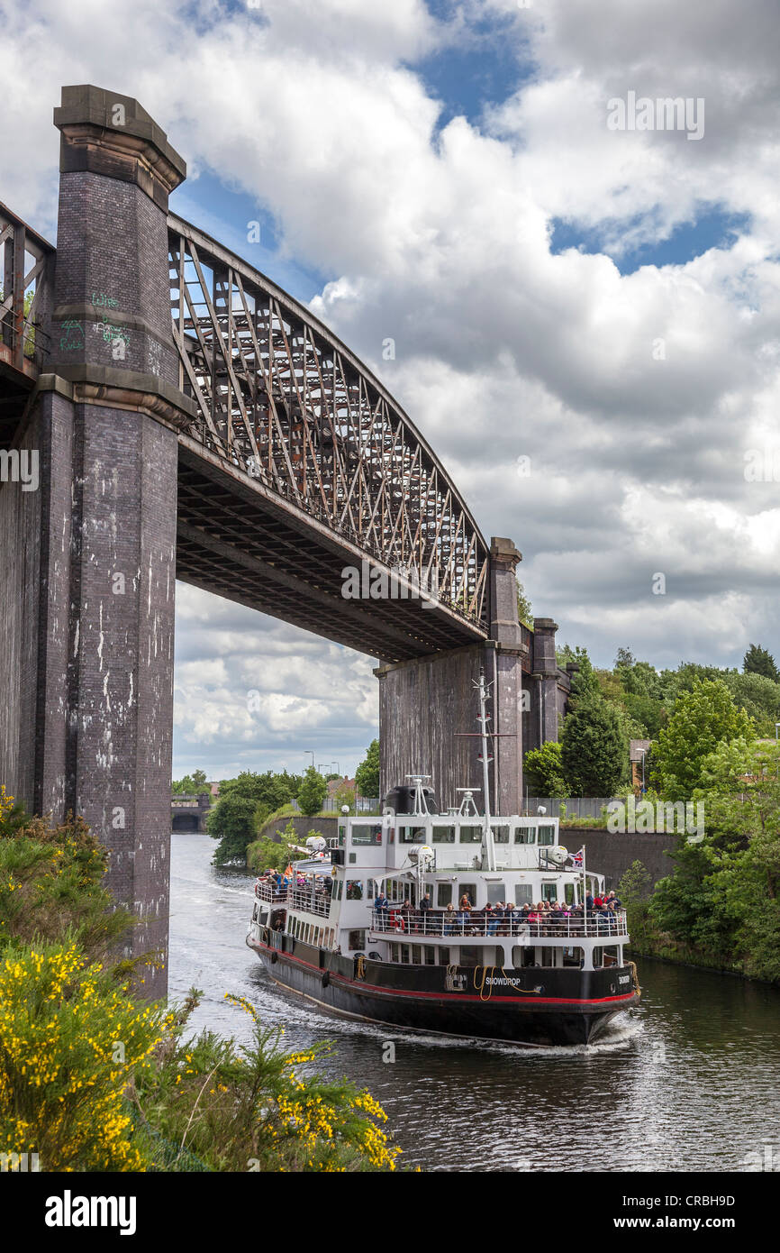 Latchford locks hi-res stock photography and images - Alamy
