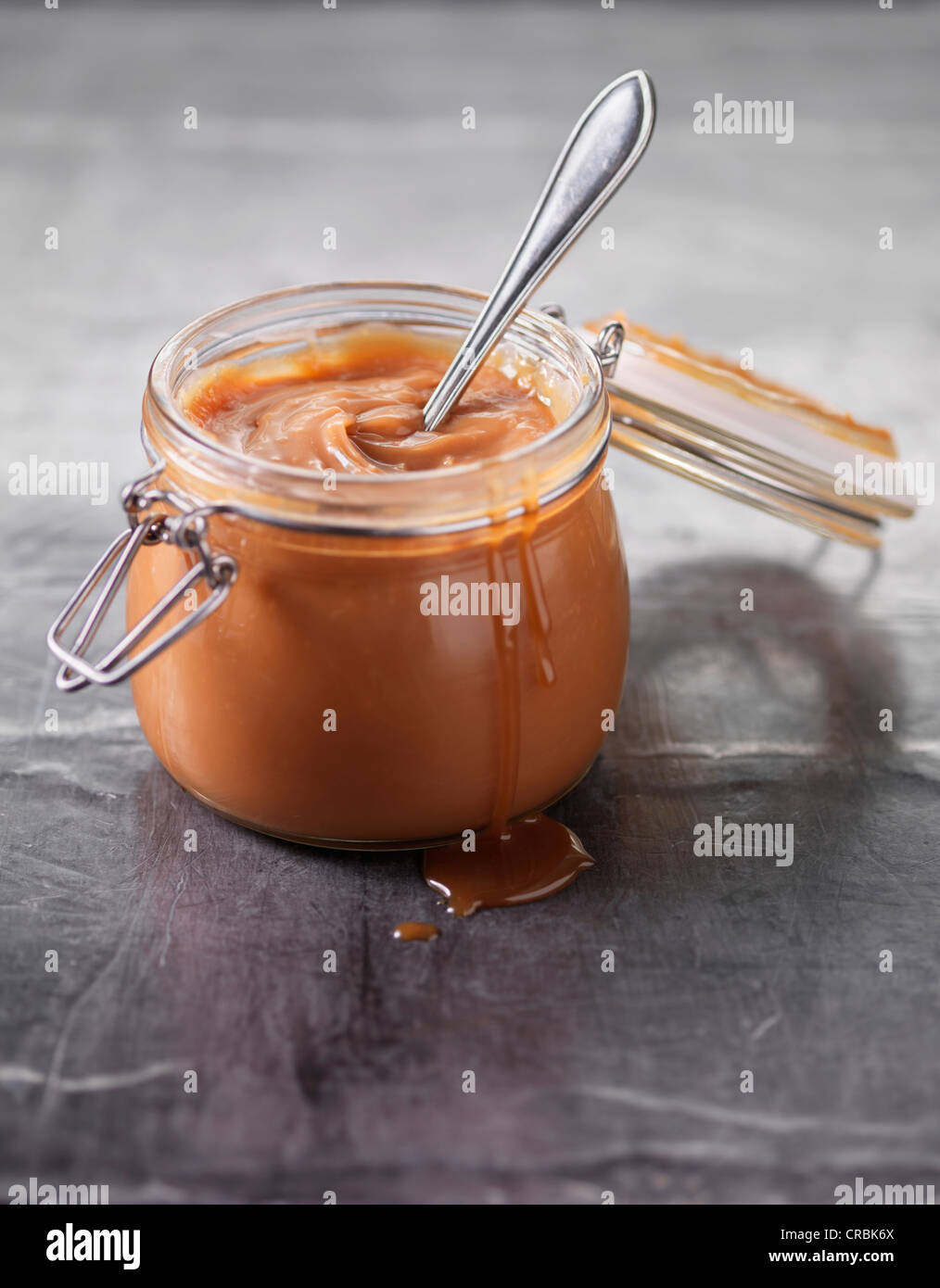 Dripping caramel hi-res stock photography and images - Alamy