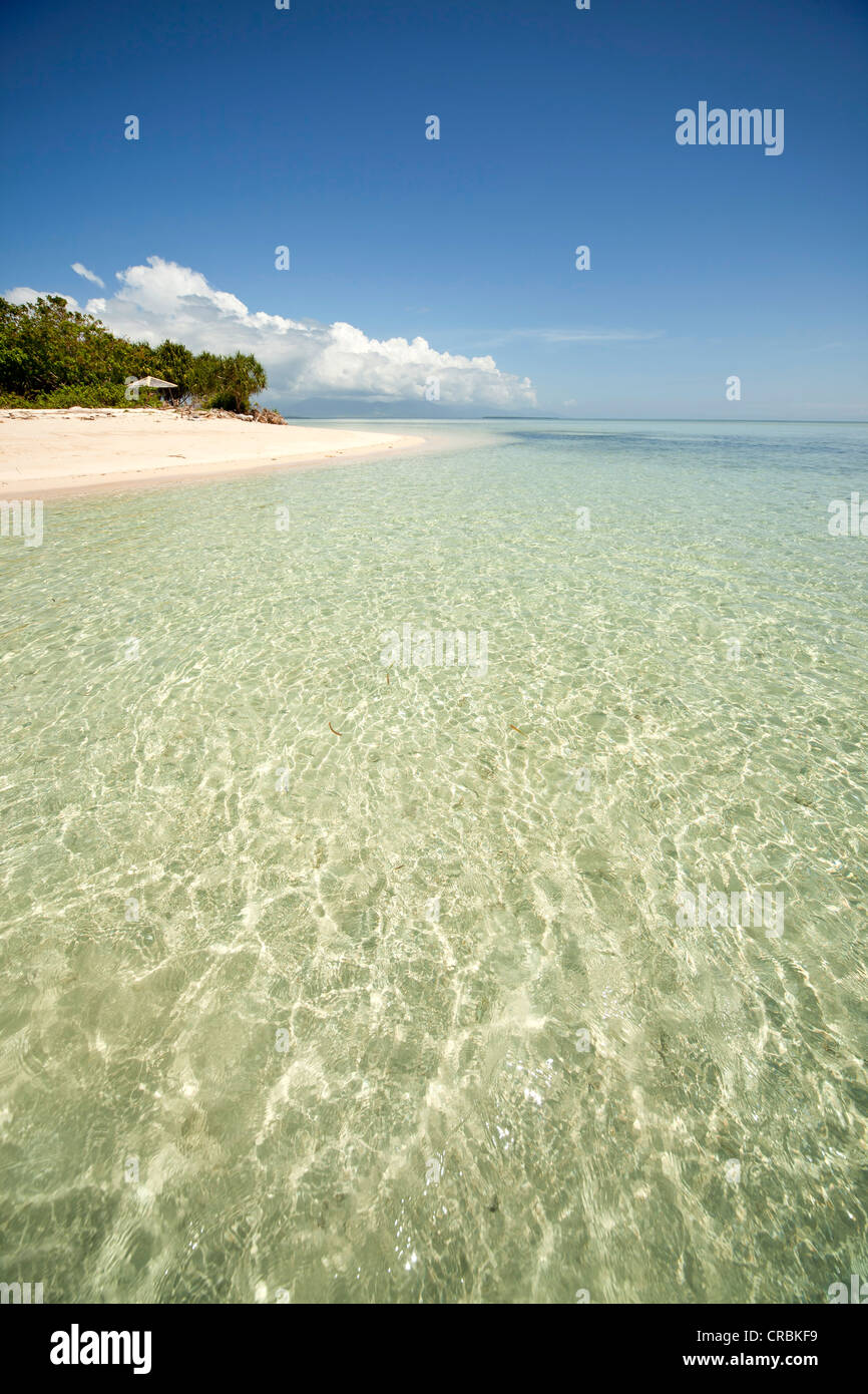 Beautiful beach on Pandan Island, Honda Bay off Puerto Princesa ...