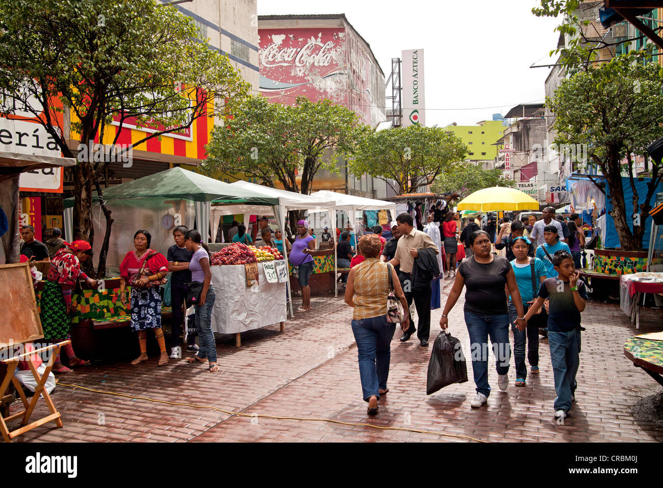 Pedestrian shopping street, Avenida Central, Panama City, Panama ...