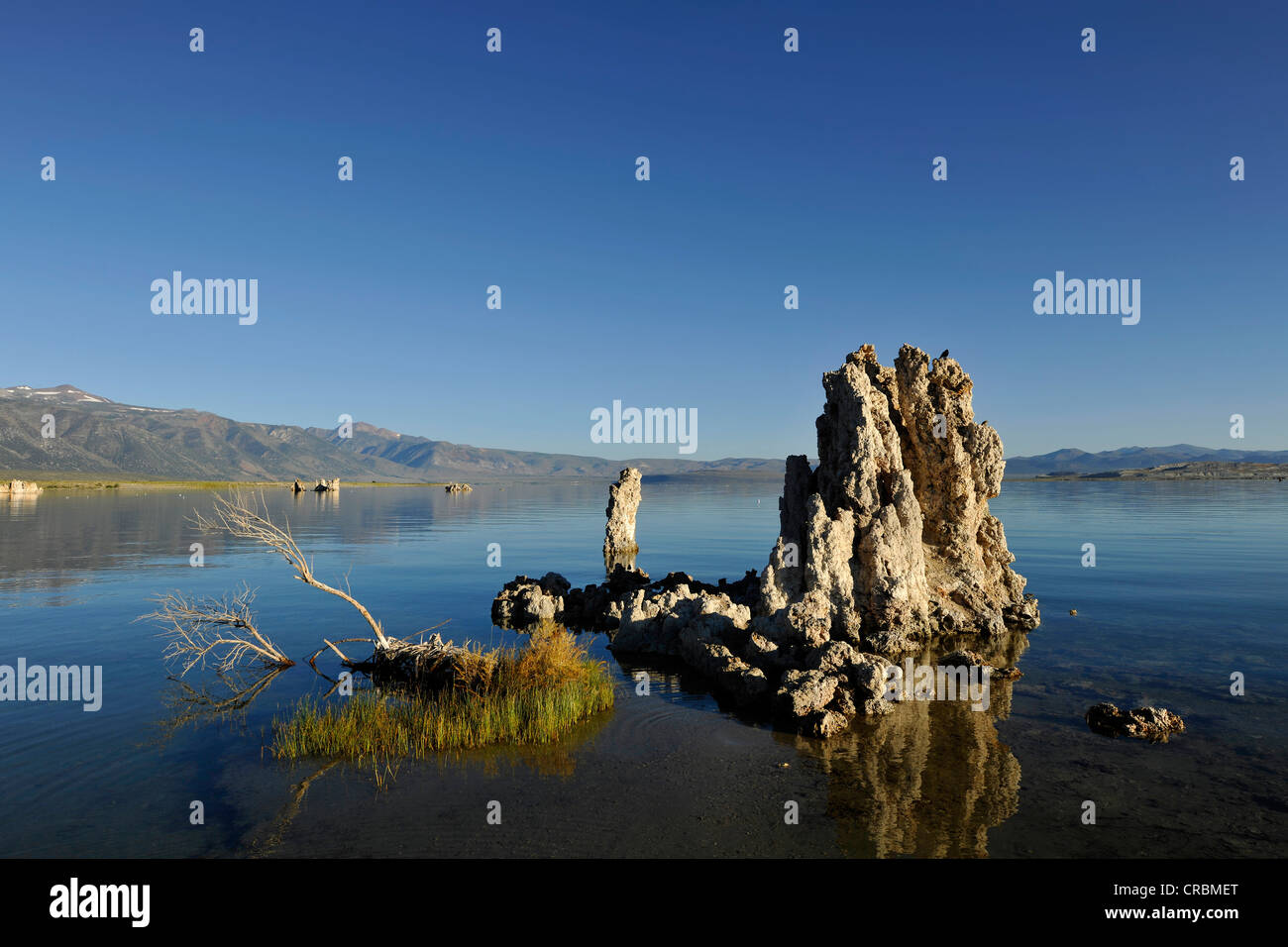 Lake with limestone formations hi-res stock photography and images - Alamy
