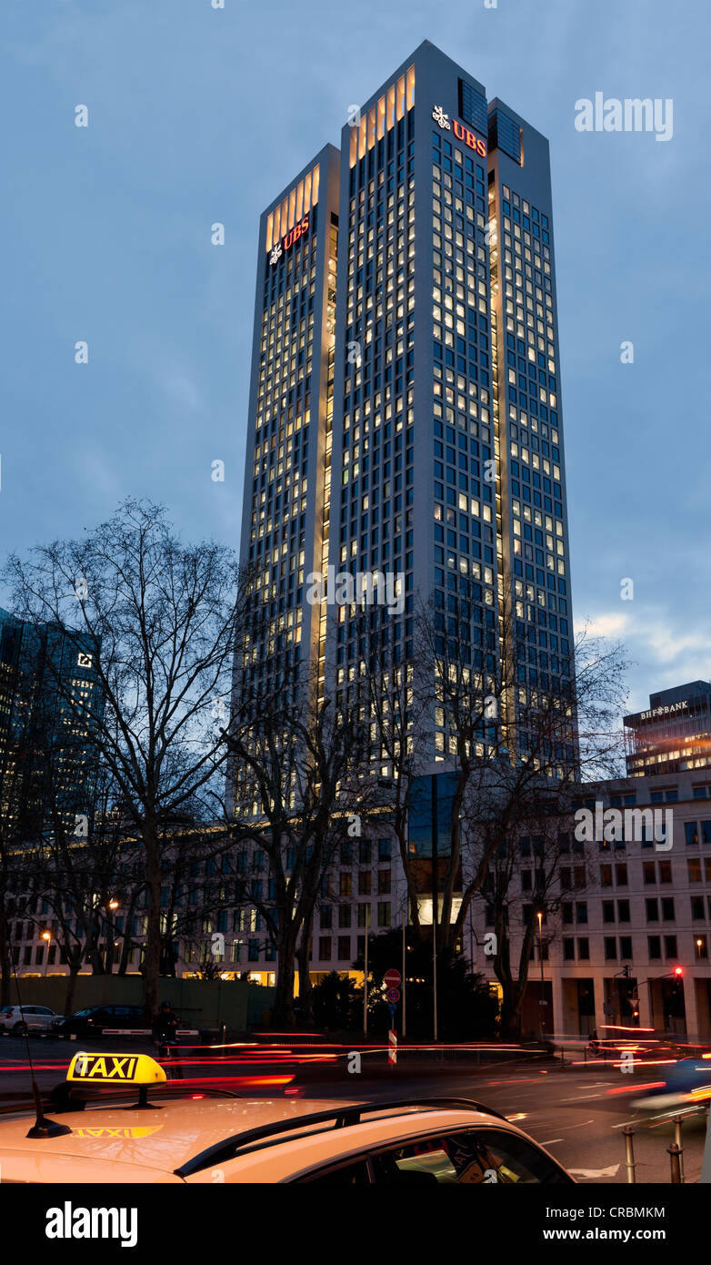 Opernturm, Opera Tower, a modern office building, Westend-Sued ...