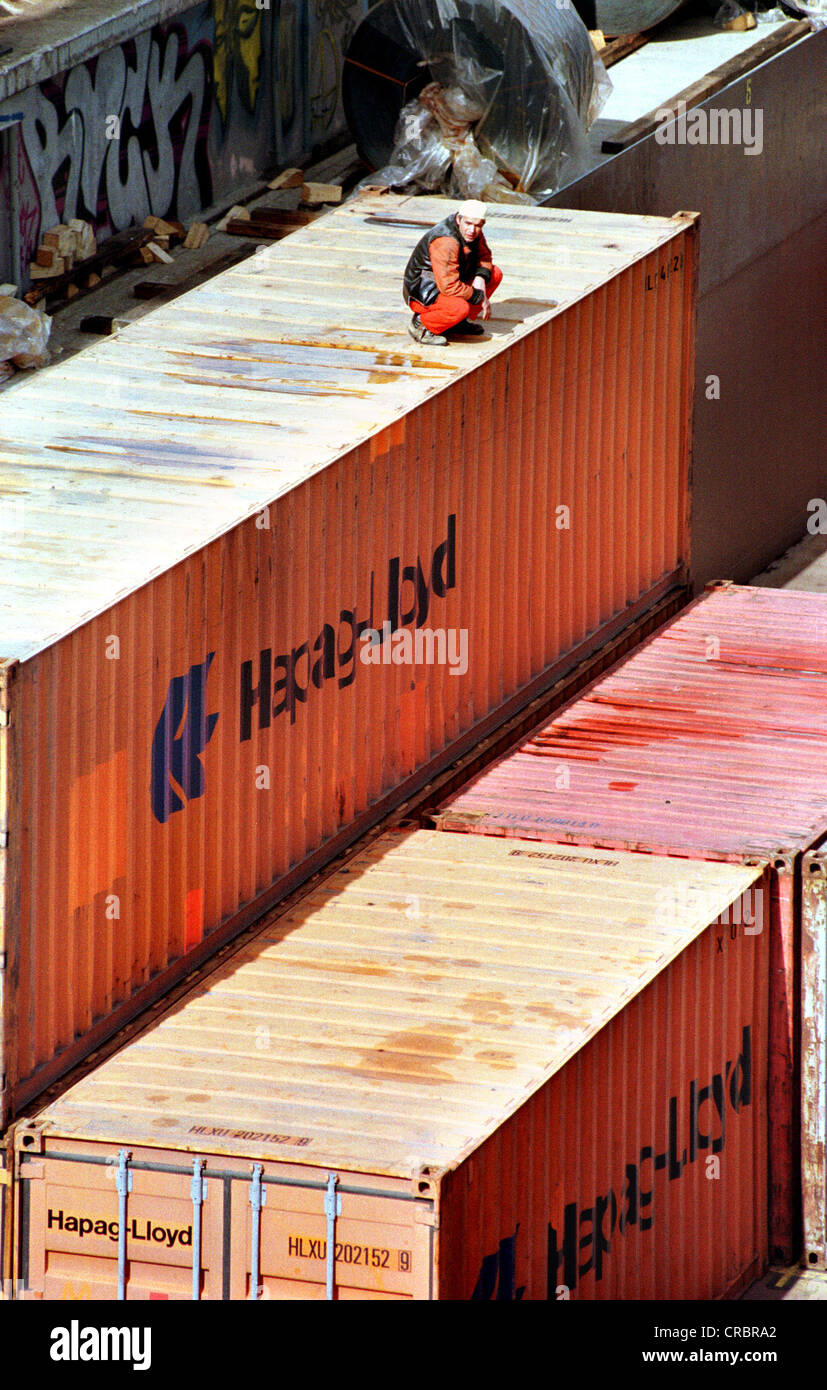 Hapag Lloyd container Stock Photo - Alamy