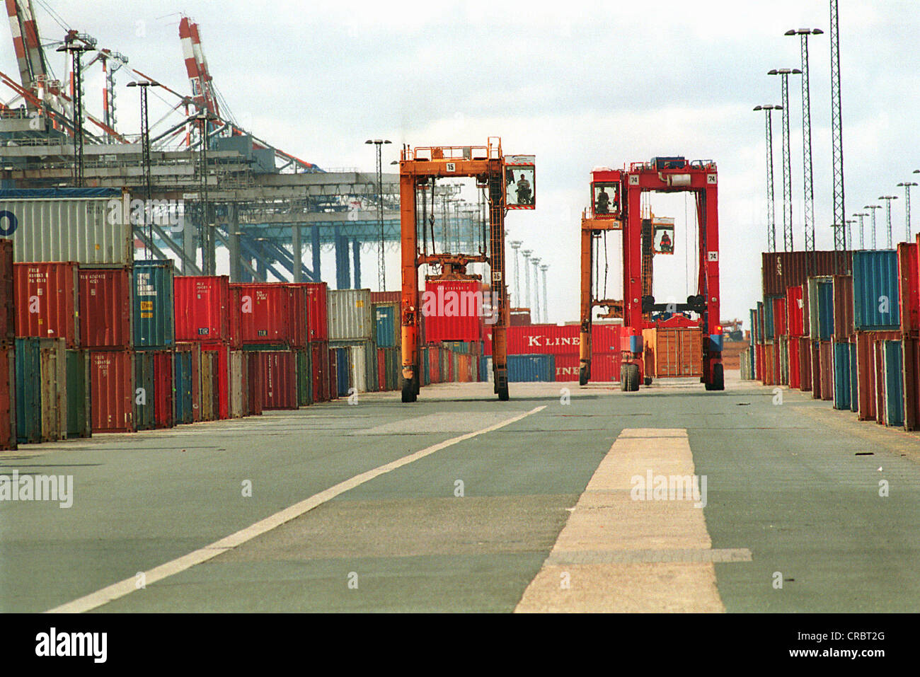 Straddle carriers in Bremerhaven container terminal Stock Photo - Alamy