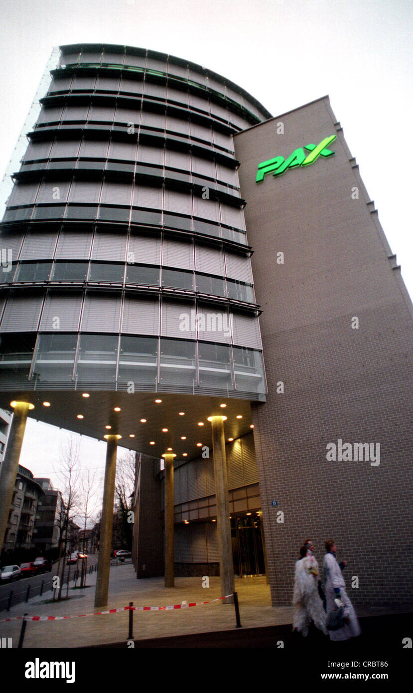 Cooperative insurance building hi-res stock photography and images - Alamy