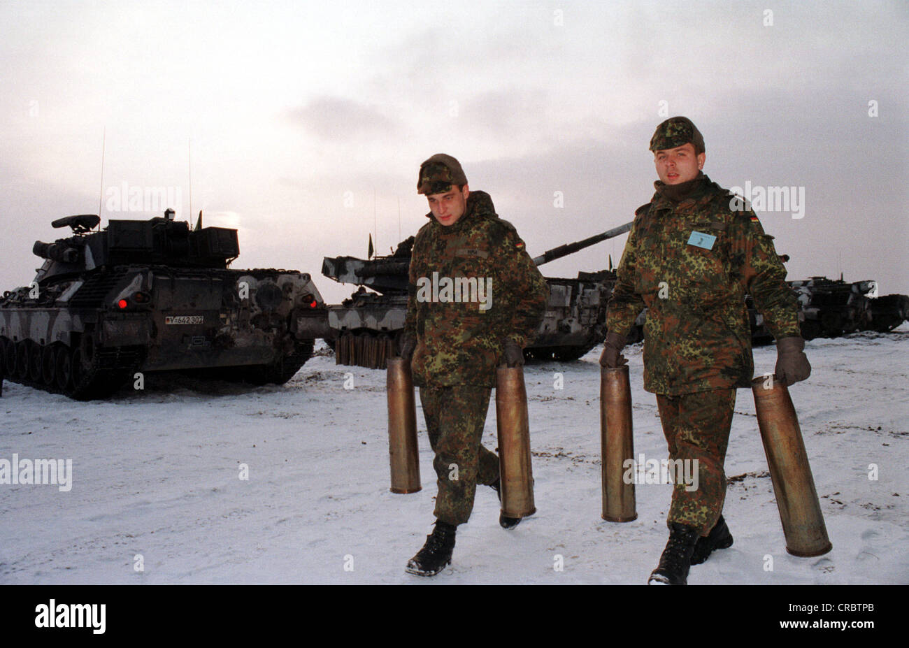 Nato militaeruebung hi-res stock photography and images - Alamy