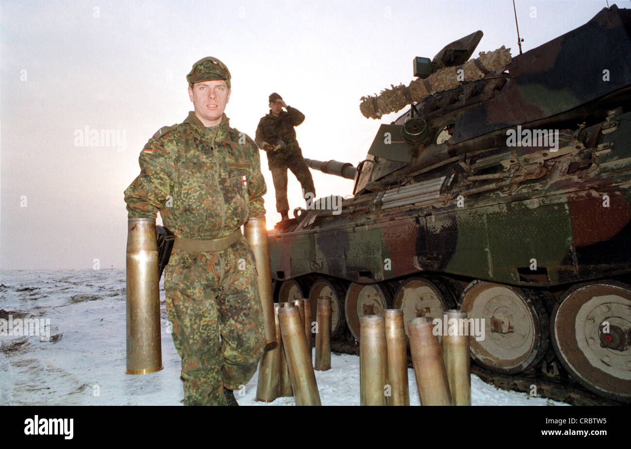 Nato militaeruebung hi-res stock photography and images - Alamy