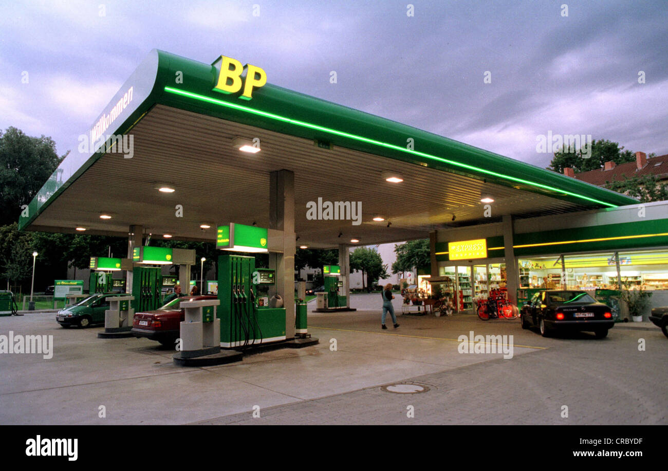 Petrol Station Bp Petrol Station High Resolution Stock Photography and ...