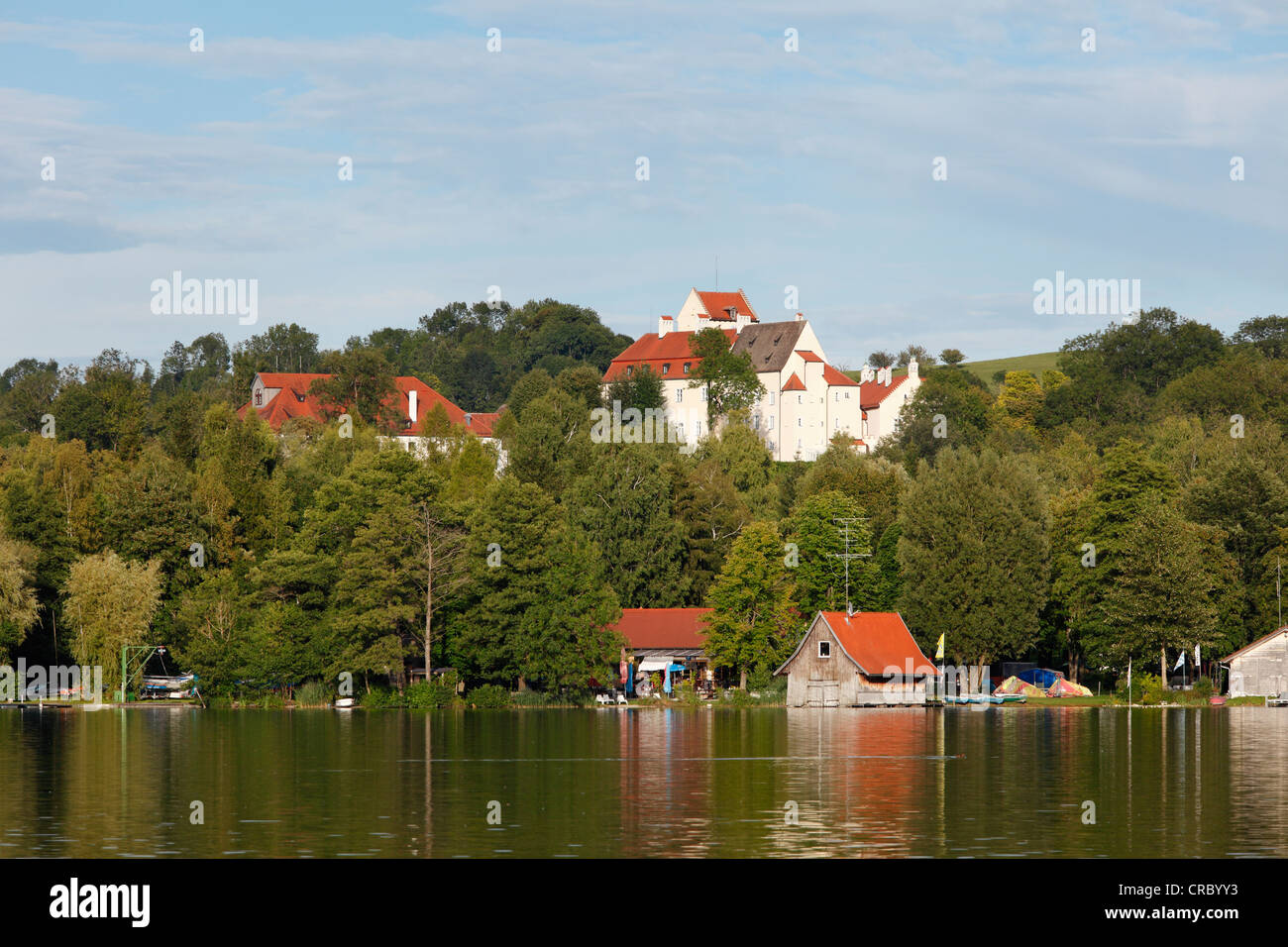 Lake Pilsensee with Schloss Seefeld castle, Fuenfseenland region, Upper ...