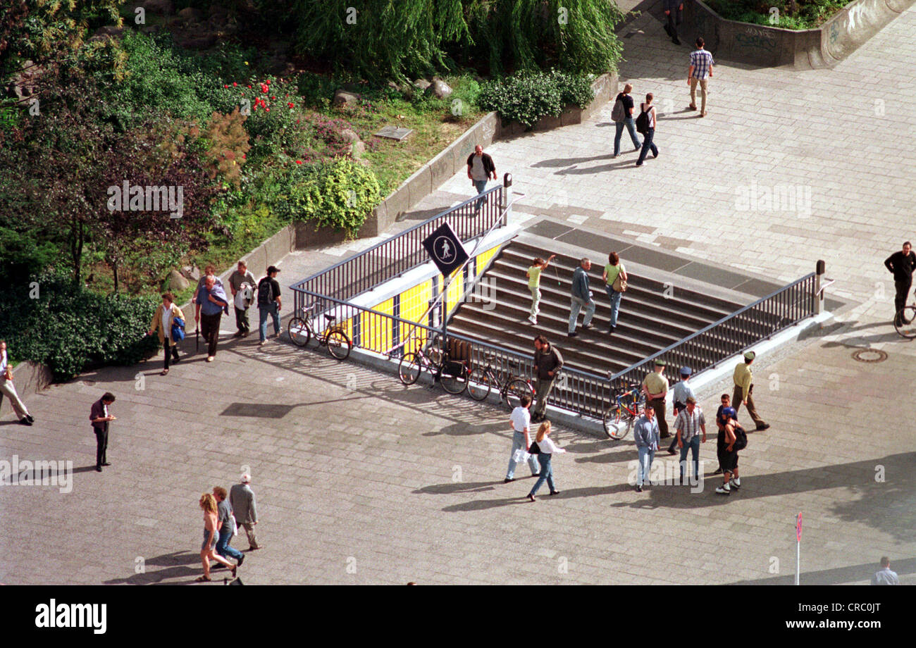 Seen from above pedestrian passersby a Berlin, Germany Stock Photo - Alamy