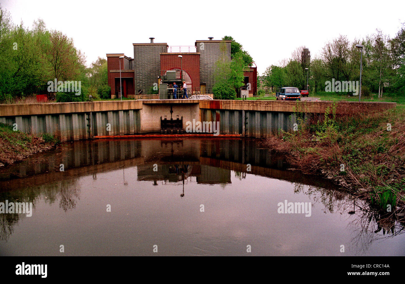 Municipal Waterworks Stock Photos & Municipal Waterworks Stock Images ...