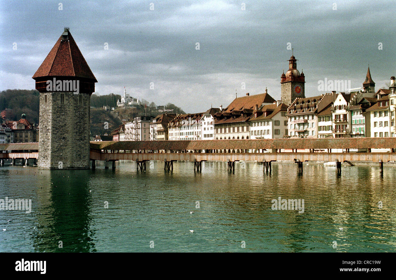The Kapellbruecke in Lucerne, Switzerland Stock Photo - Alamy