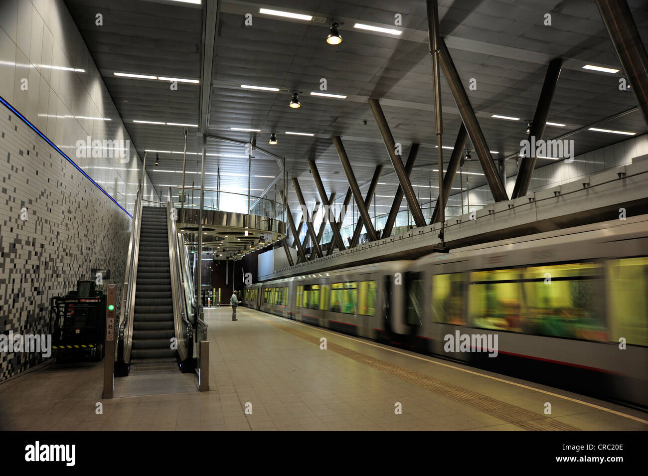 Underground railway approaching the metro station of Wilhelminaplein ...