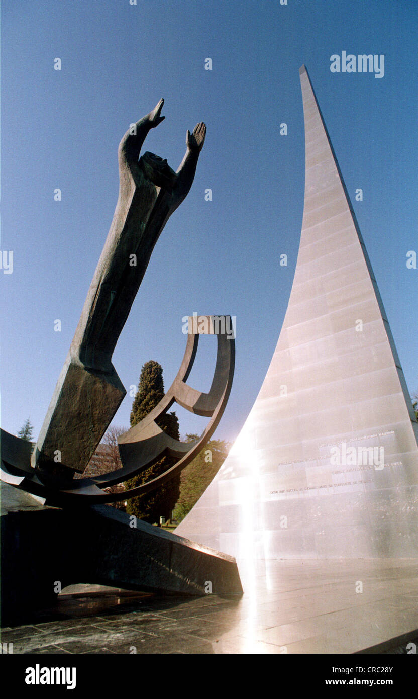 Sculpture donated by the former Soviet Union, Geneva, Switzerland Stock ...