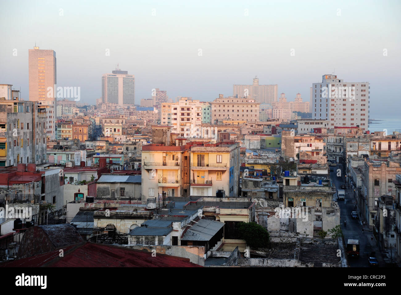 Cuban rooftops hi-res stock photography and images - Alamy