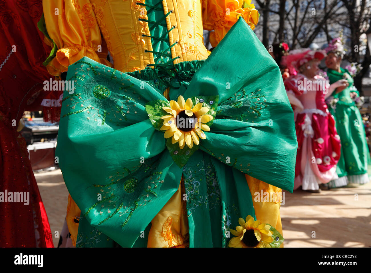 Dance of the market women, Shrove Tuesday, Viktualienmarkt square ...