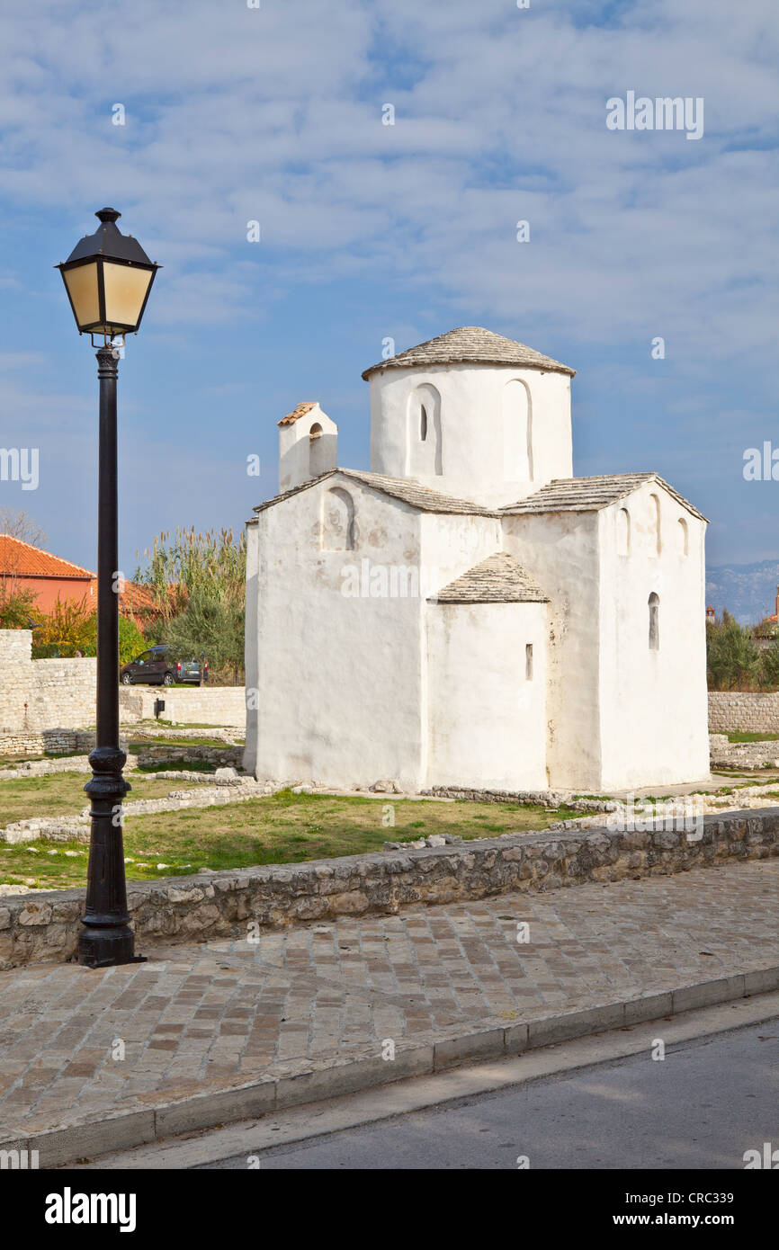 Church holy cross 9th hi-res stock photography and images - Alamy