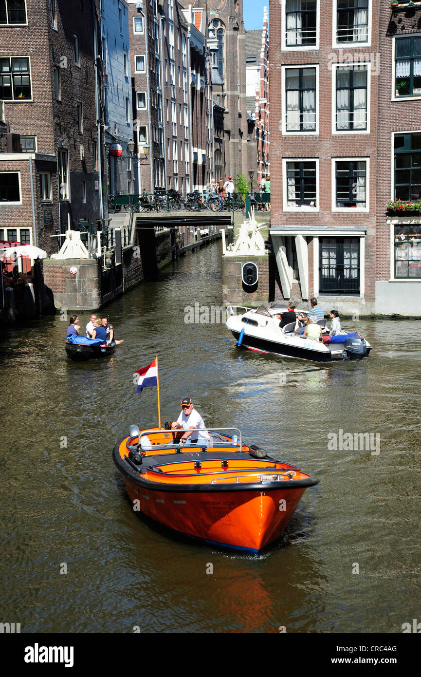 Zeedijk amsterdam hi-res stock photography and images - Alamy