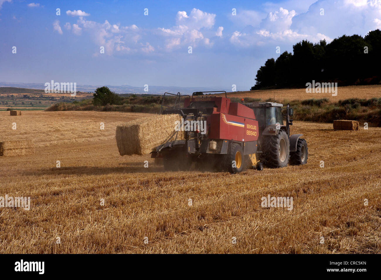 Strow field hi-res stock photography and images - Alamy