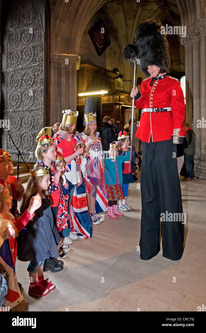 Royal grenadier guards hi-res stock photography and images - Alamy