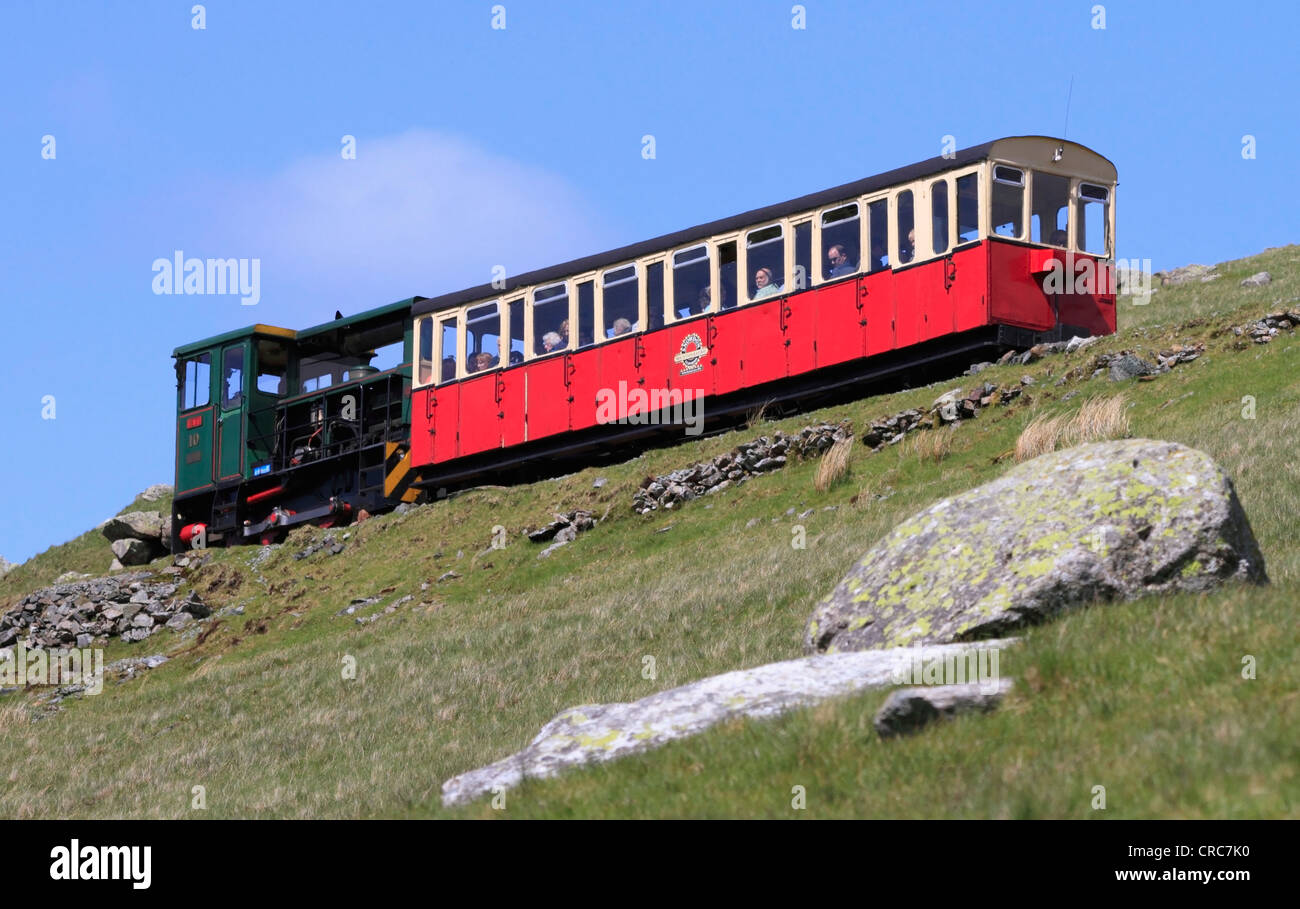 Diesel Locomotive No 10 'Yeti' climbs Snowdon , Snowdon Mountain Railway, Snowdonia, Wales ...