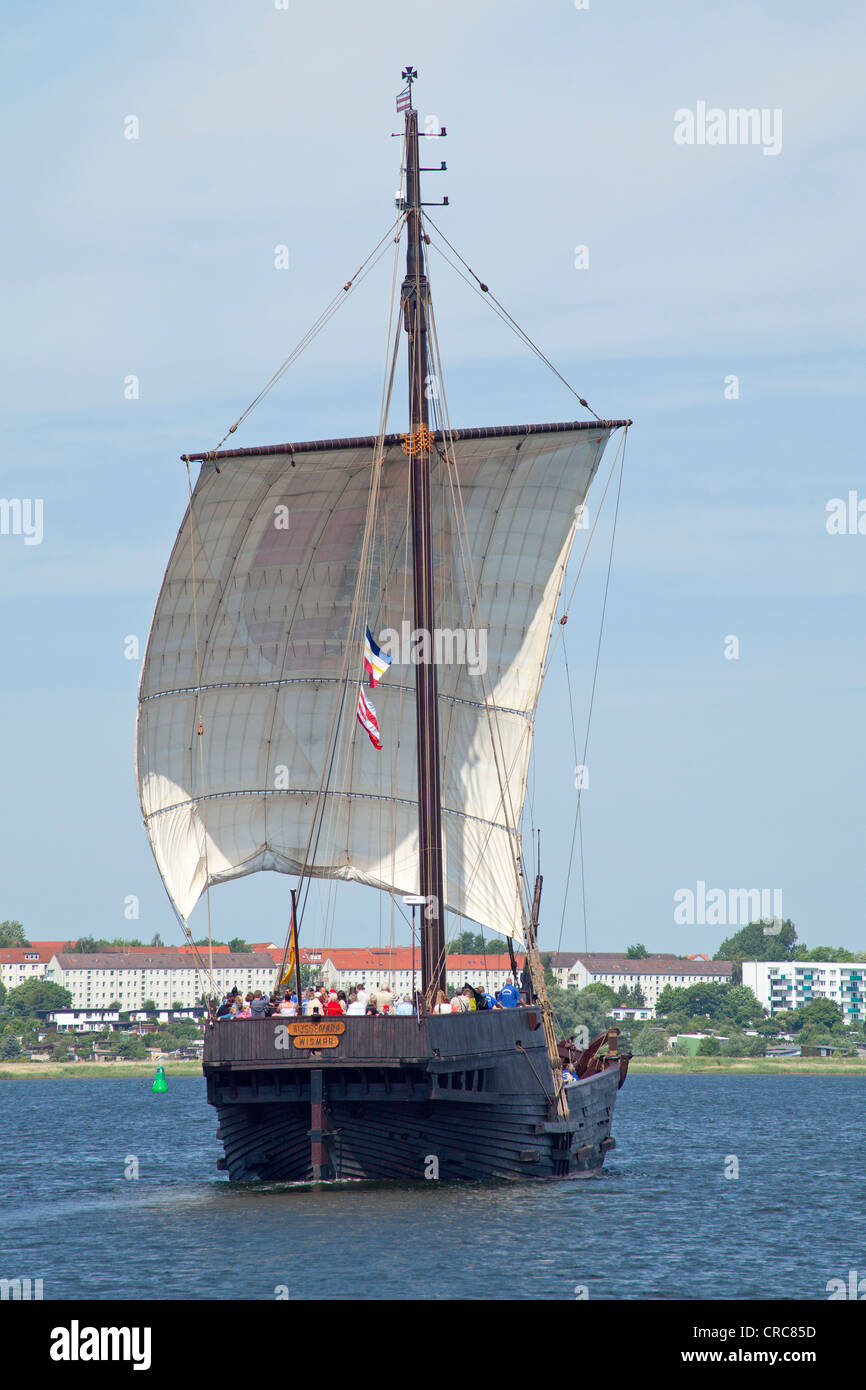 Cog ship hi-res stock photography and images - Alamy