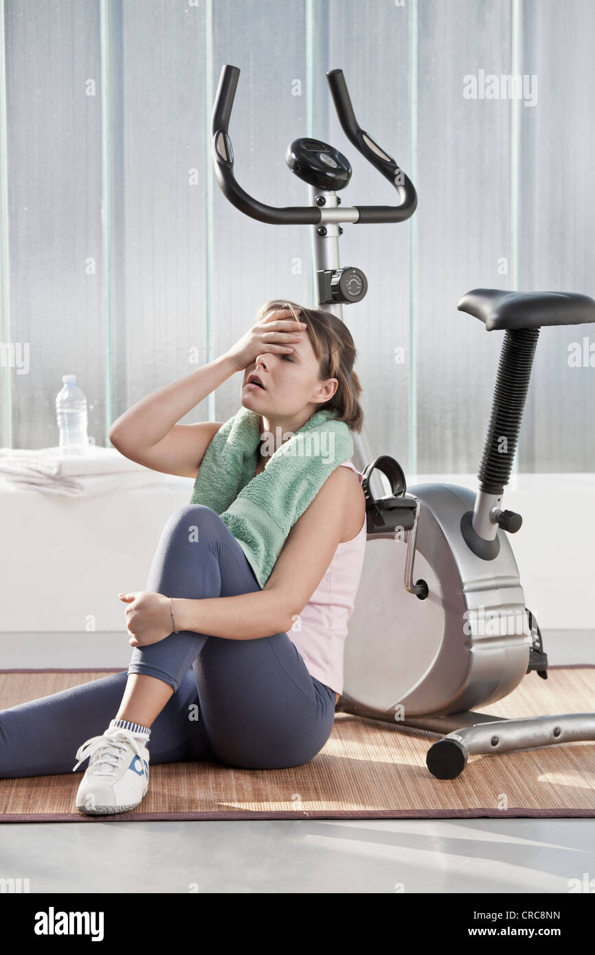 Woman Sweaty Stock Photos & Woman Sweaty Stock Images - Alamy