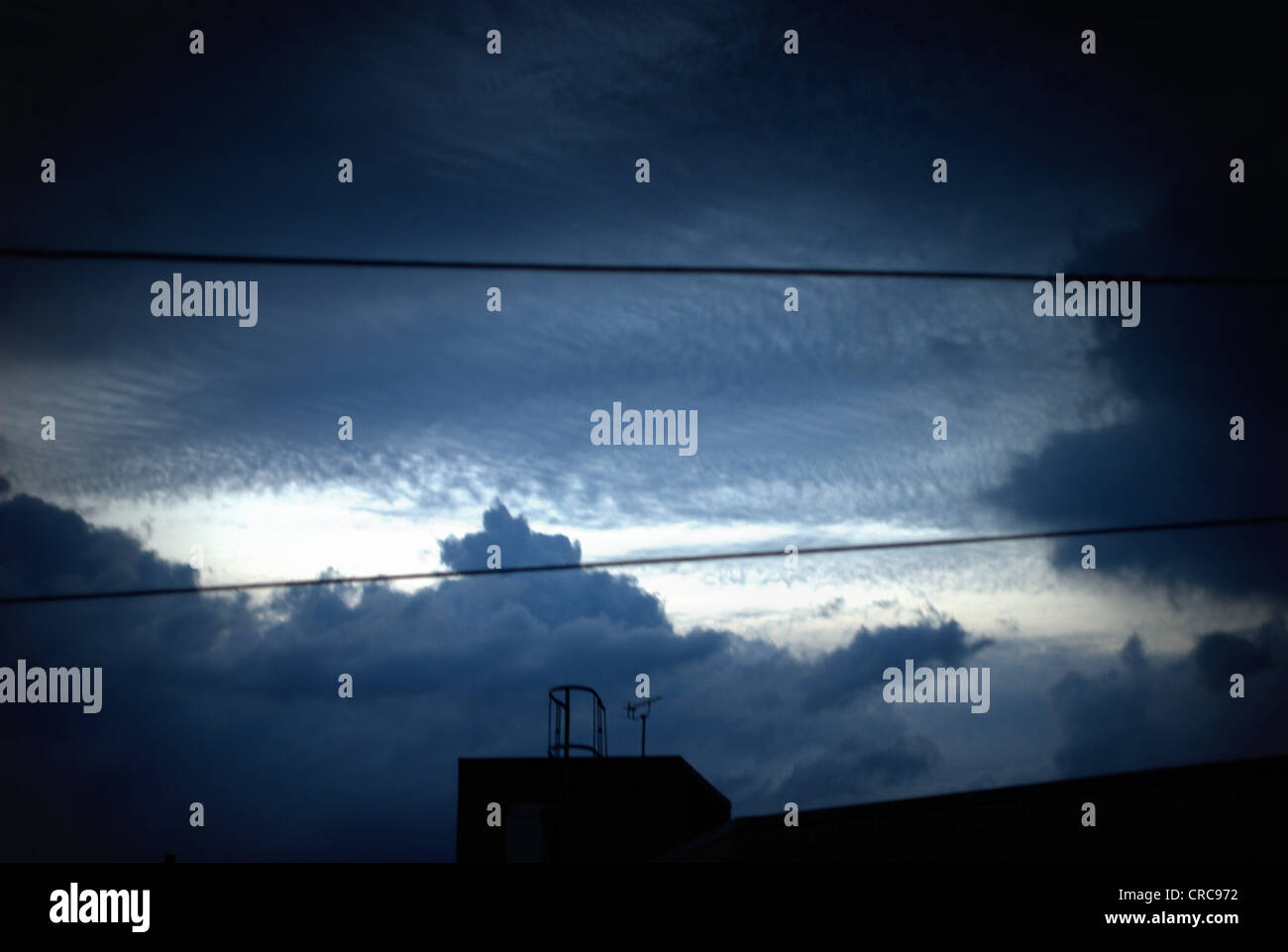 Overcast seaside hi-res stock photography and images - Alamy