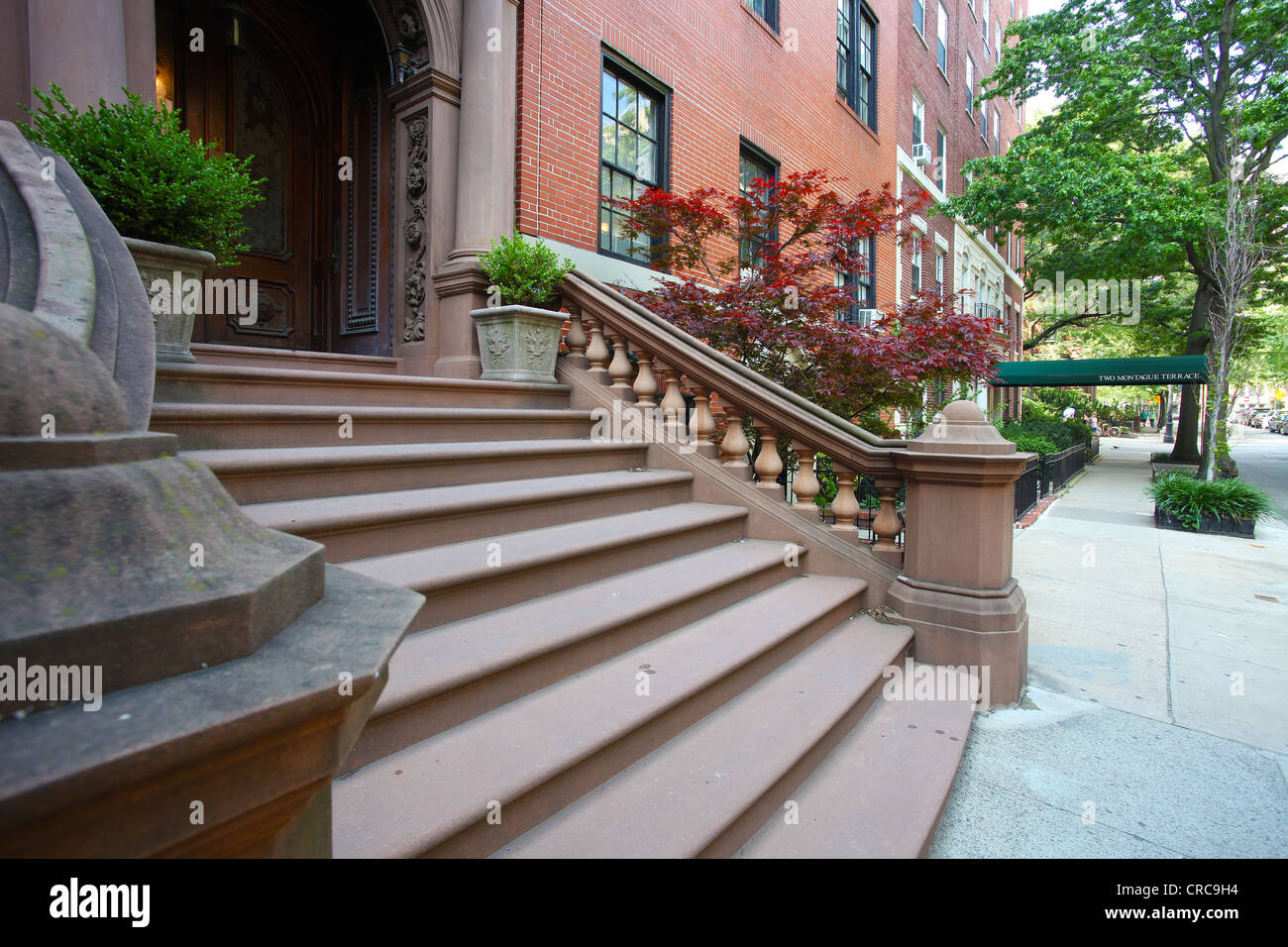 Elegant steps & balustrade in Brooklyn Heights townhouse Stock Photo ...