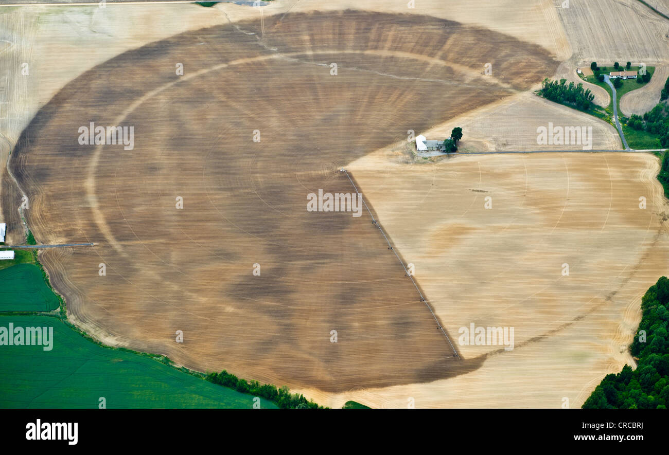 Center pivot irrigation system Stock Photo - Alamy