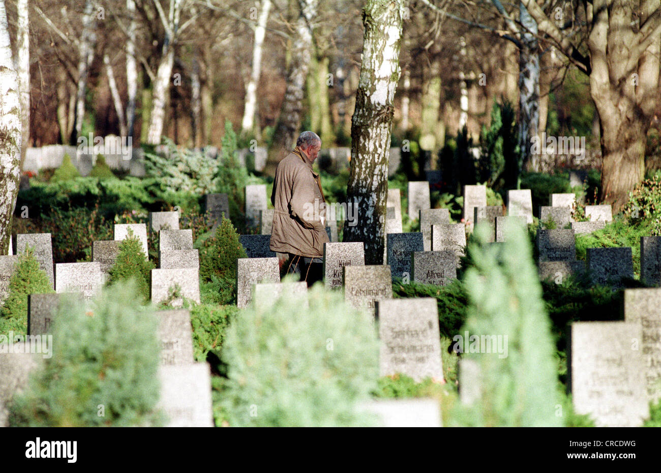 Friedrichsfelde cemetery hi-res stock photography and images - Alamy
