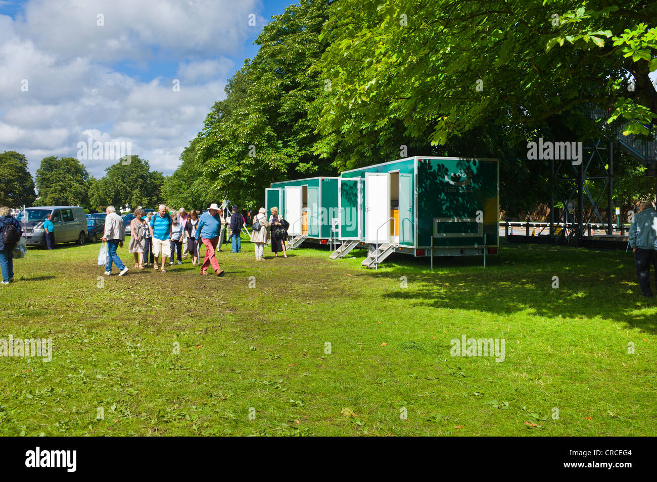 Mobile toilet vans on the car park for Hampton Court Palace flower show ...