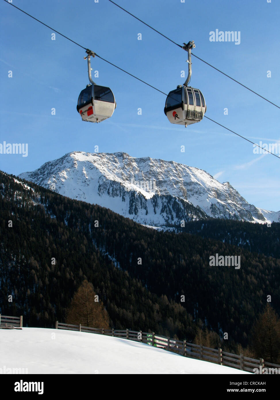 Liftss hi-res stock photography and images - Alamy