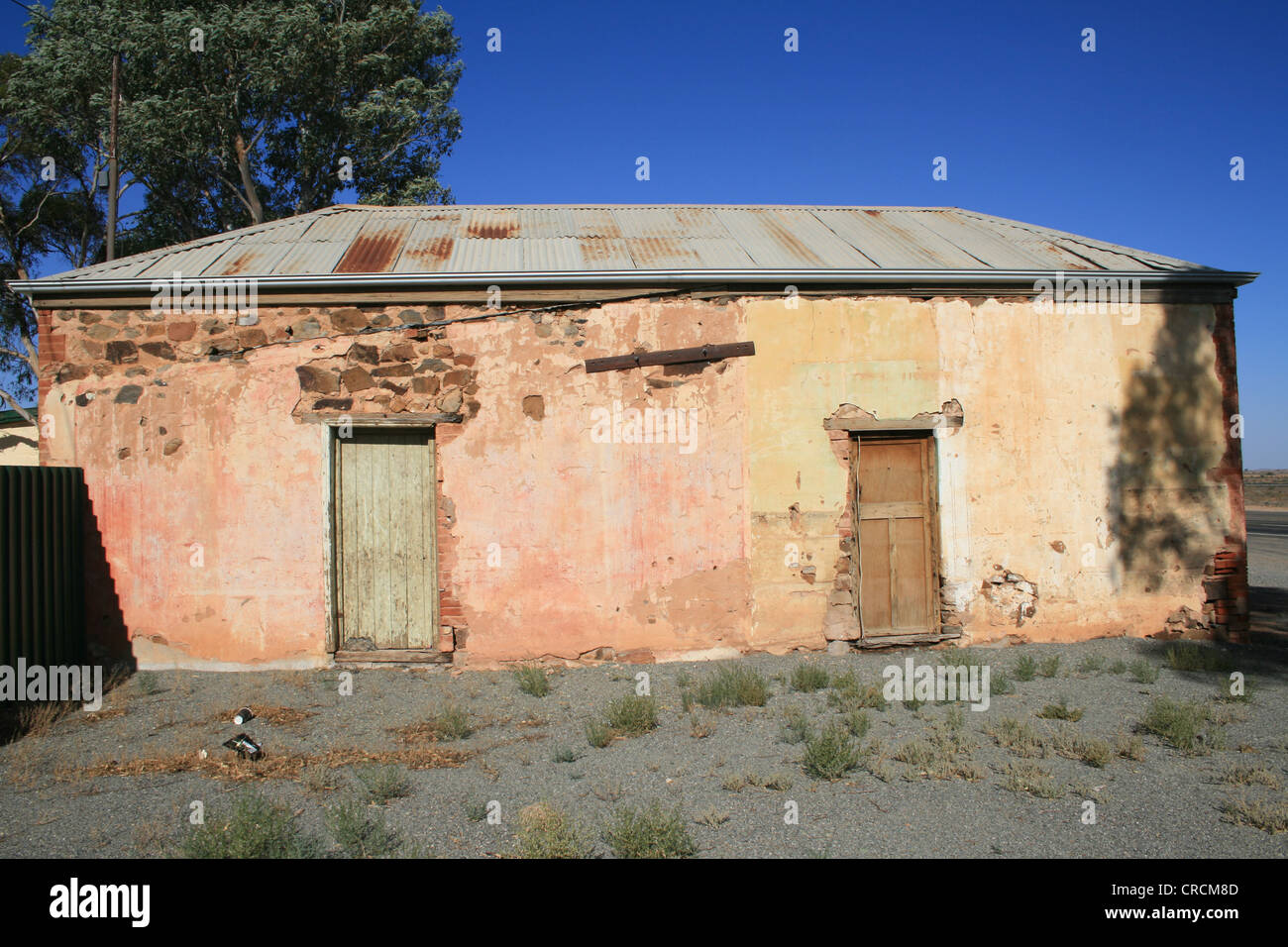 Rear of an historic stone building in outback Australia Stock Photo - Alamy