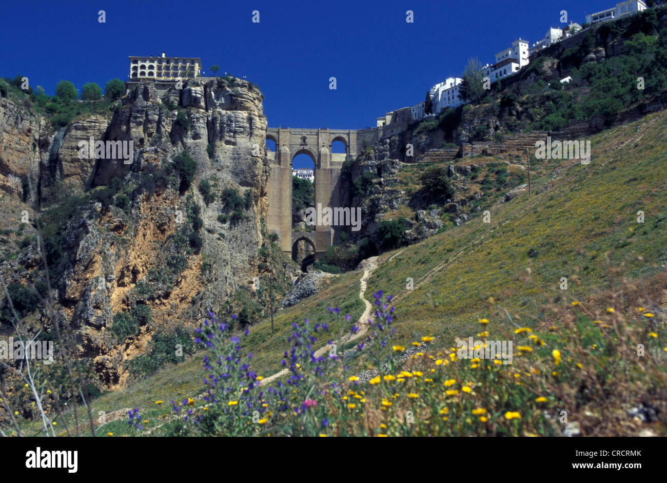 Puento hi-res stock photography and images - Alamy