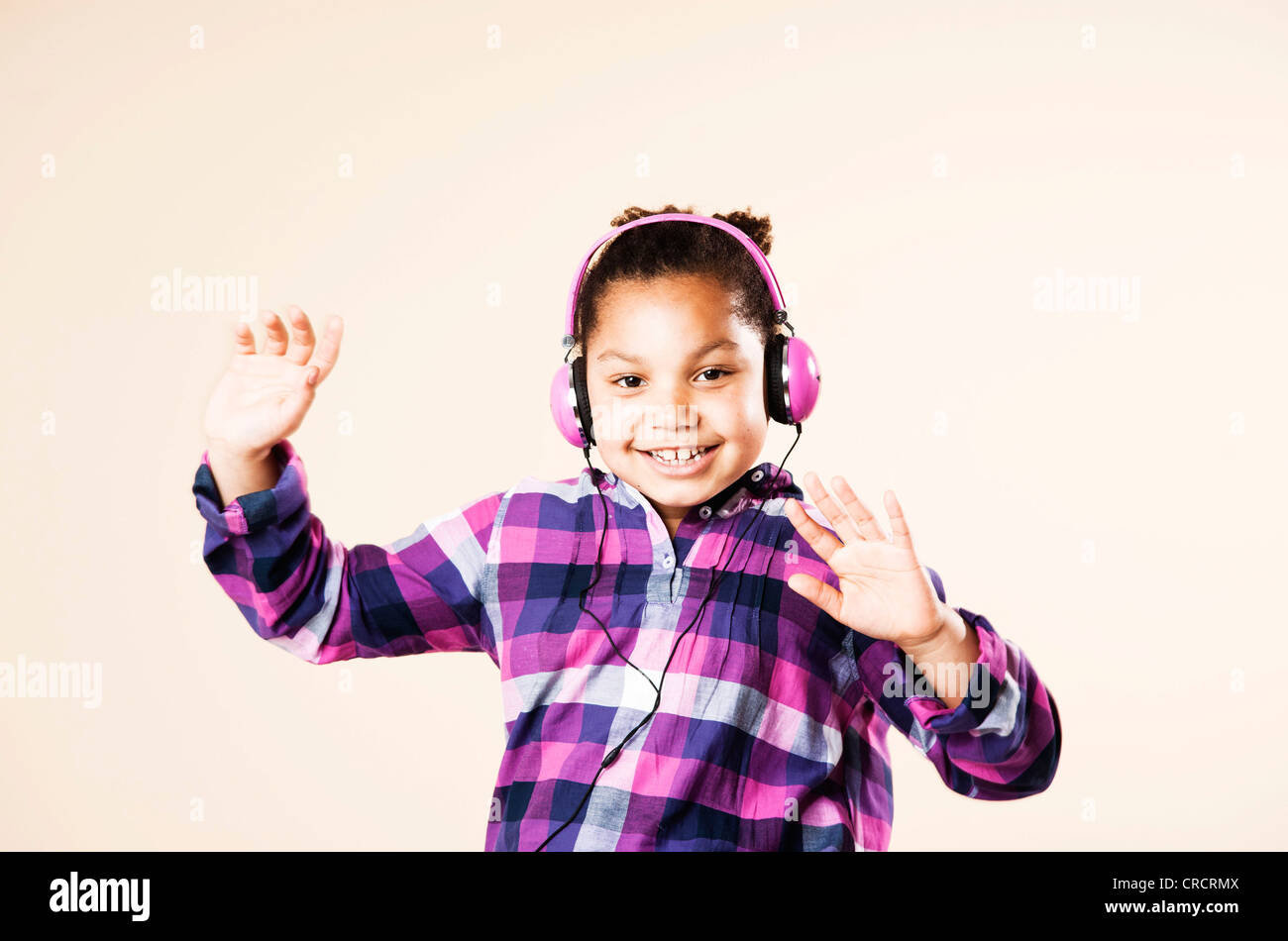 Black girl dancing 5 hi-res stock photography and images - Alamy