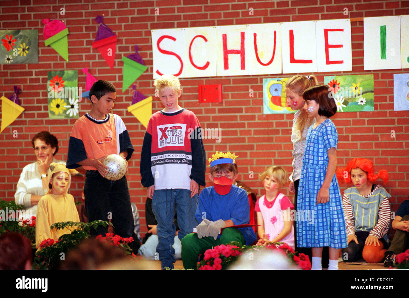 Enrollment ceremony hi-res stock photography and images - Alamy