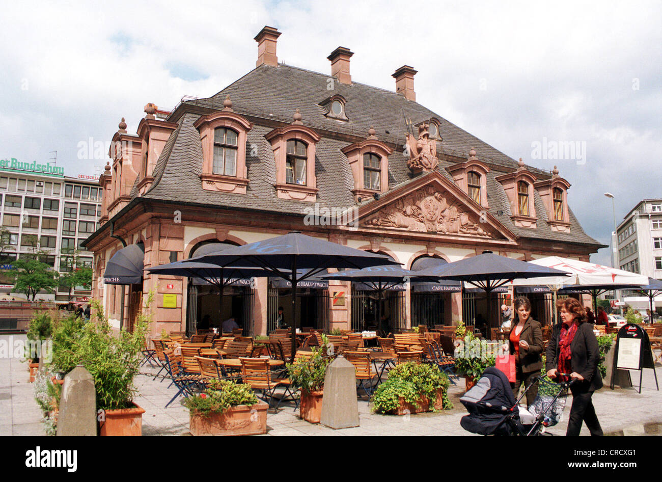 The main station in Frankfurt Stock Photo - Alamy